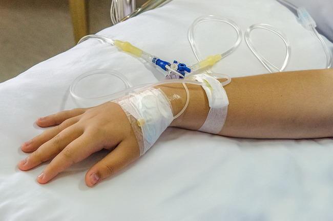 Perawathomecare | Ketahui Tentang Layanan Infus di Rumah untuk Cairan ...