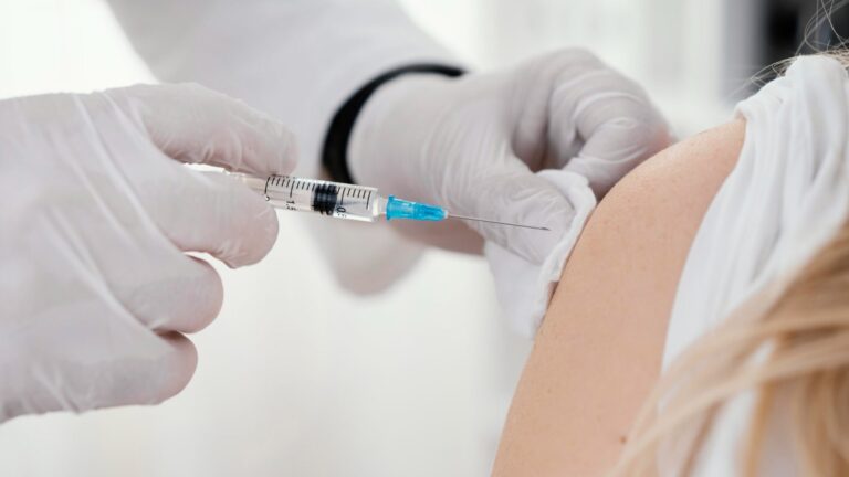 Perawathomecare | Manfaat Suntik Neurobion, Kandungan Hingga Dosisnya